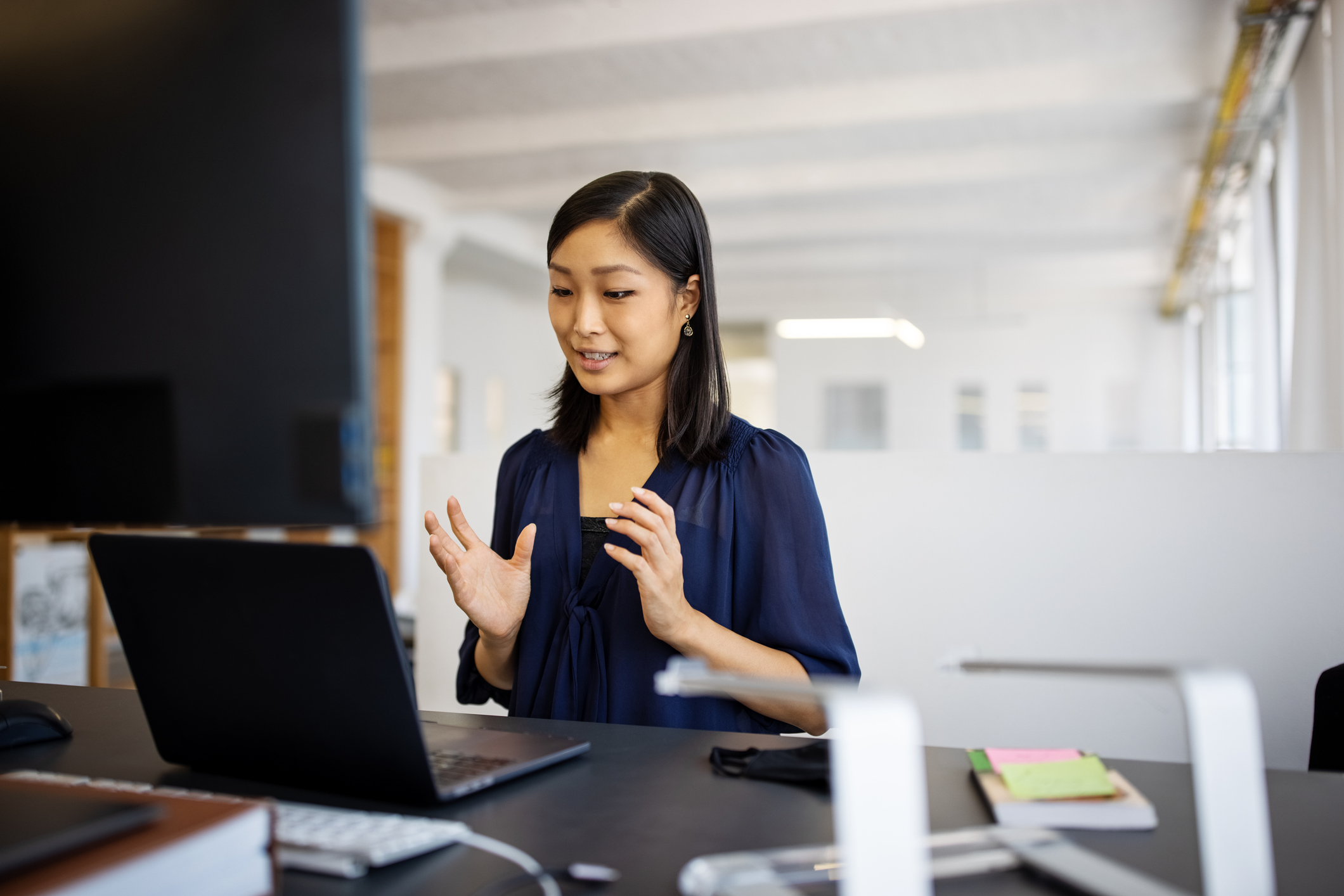 How to create a webinar that resonates with remote audiences - Prezi Blog How to create a webinar that resonates with remote audiences - Prezi Blog